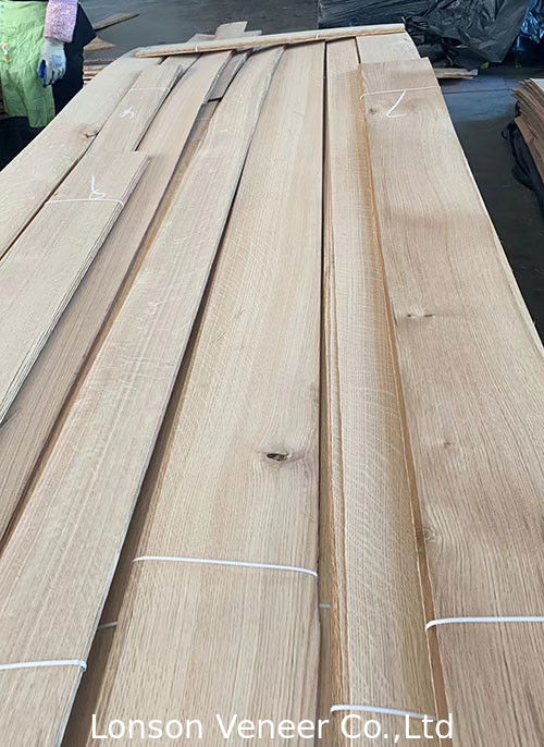 0.42 - 2.0mm flake White Oak Wood Veneer For Retro Style Furniture