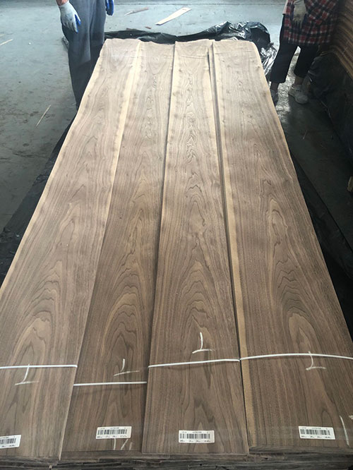 Panel A American Walnut Wood Veneer, Large Quantity In Stock